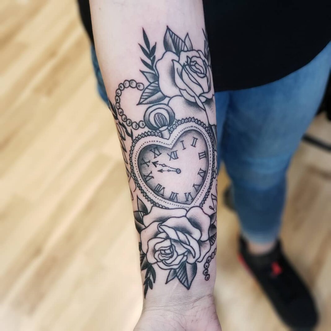 20 Birth Clock Tattoo Ideas To Celebrate That Special Bond