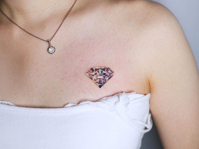 24 Gorgeous Takes On The Stunning Small Diamond Tattoo