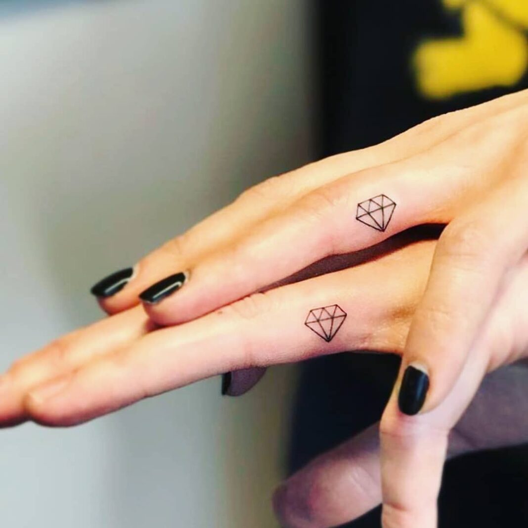 24 Gorgeous Takes On The Stunning Small Diamond Tattoo