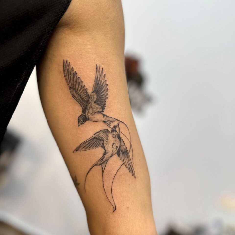 20 Sparrow Tattoos You'll Want To Add To Your Ink Collection