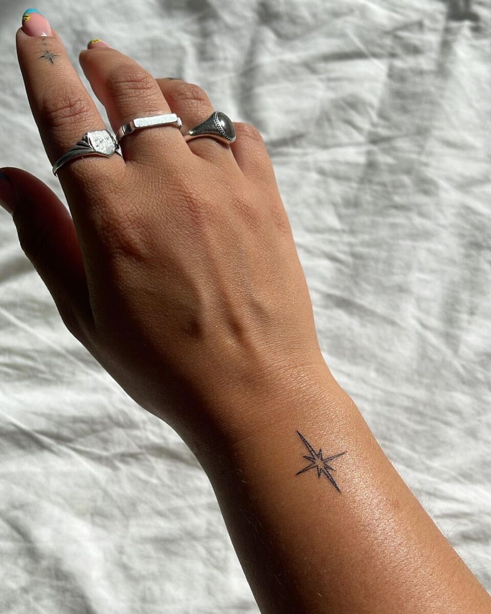 26 Sparkle Tattoo Designs To Find Your Stellar Inspiration