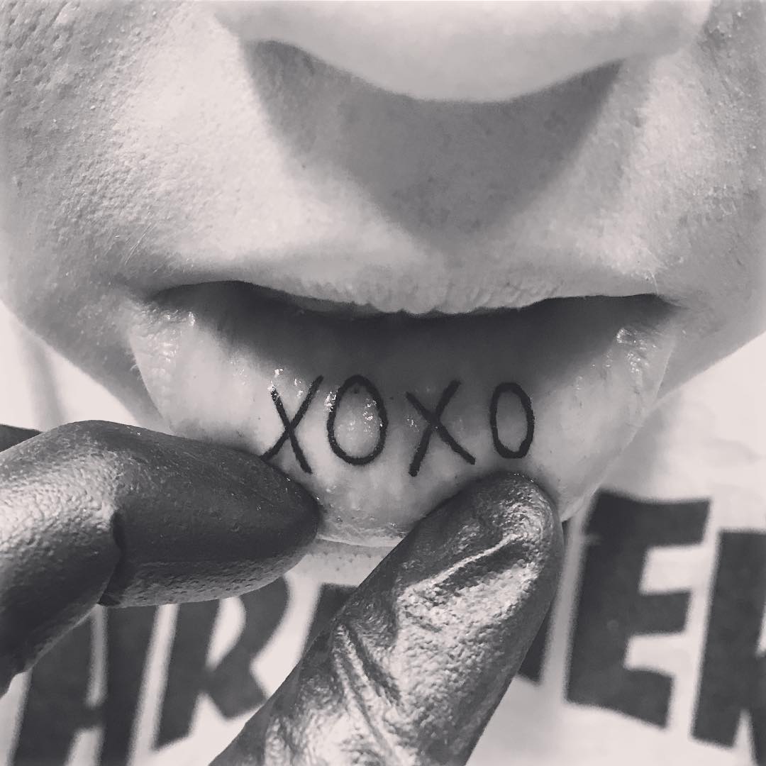 21 XOXO Tattoo Ideas To Inspire A New Jewel On Your Skin