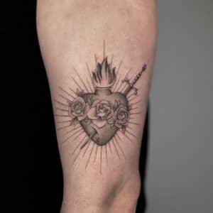 27 Sacred Heart Tattoos To Symbolize Your Devotion
