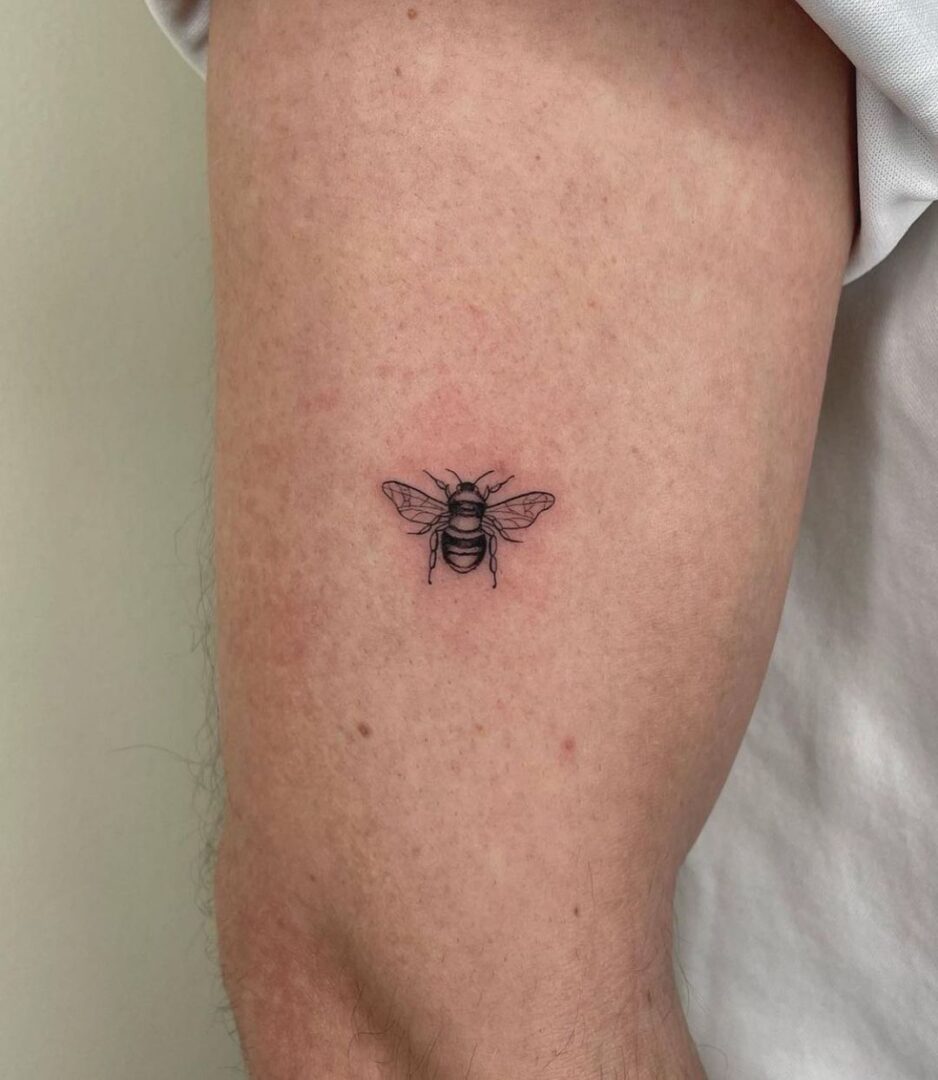 21 Bee Tattoos For All The Little Tattoo Lovers