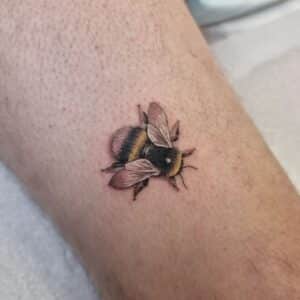 21 Bee Tattoos For All The Little Tattoo Lovers