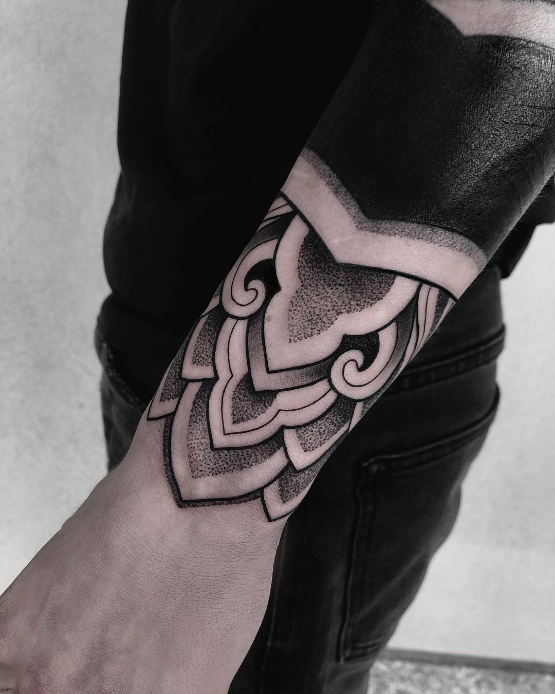 21 Dotwork Tattoo Designs For The Low-Key Ink Lover