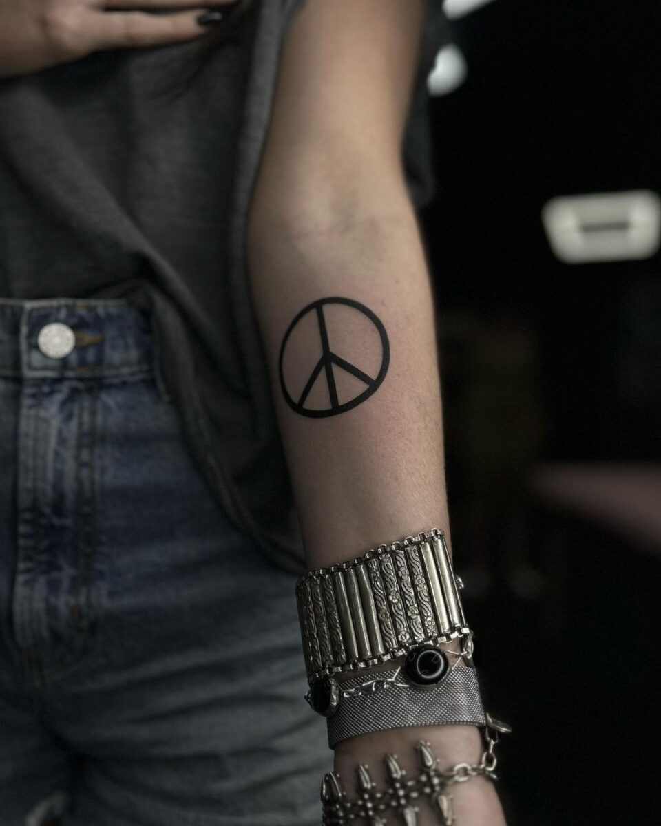 20 Peace Sign Tattoo Designs For All The Pacifists
