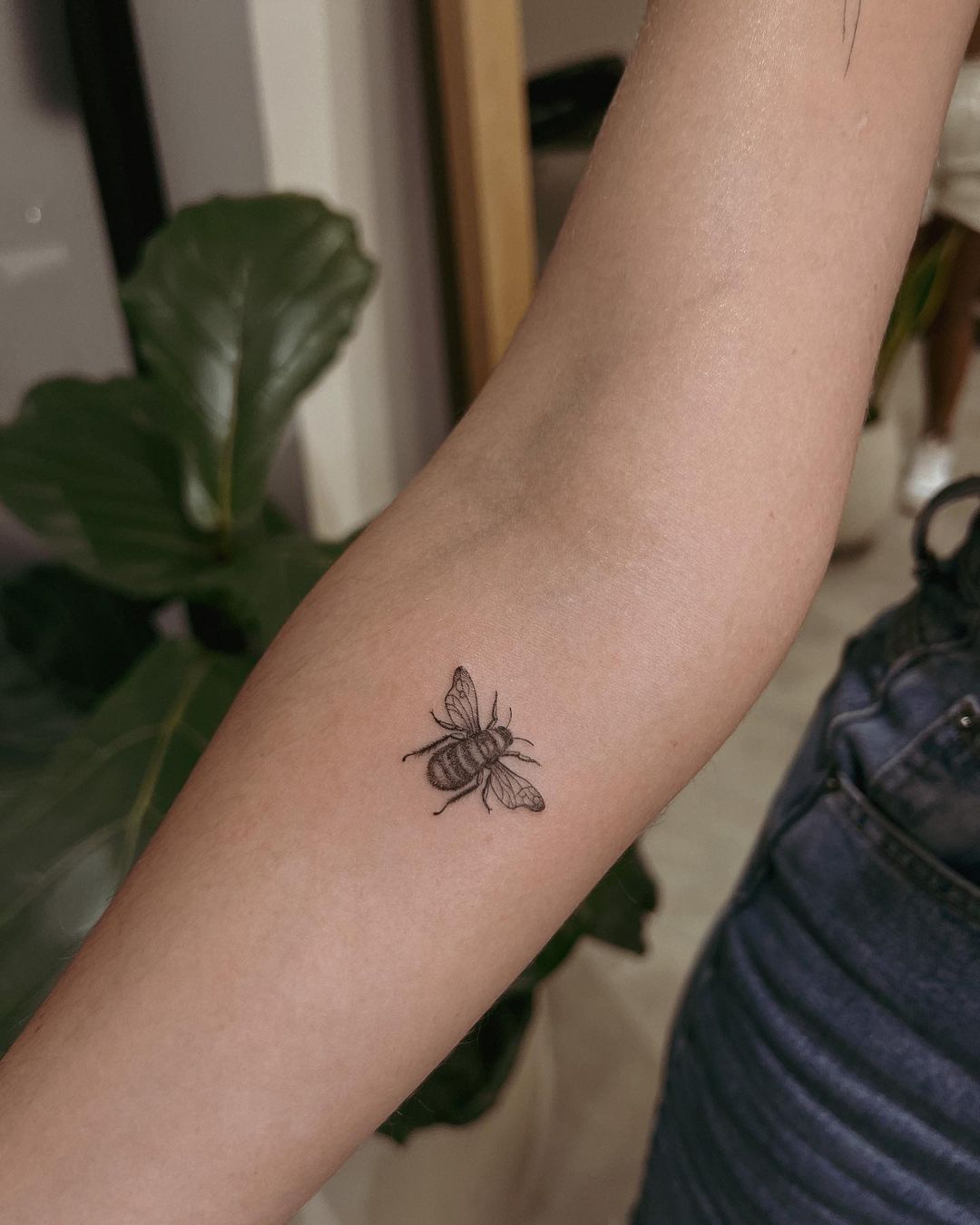 21 Bee Tattoos For All The Little Tattoo Lovers