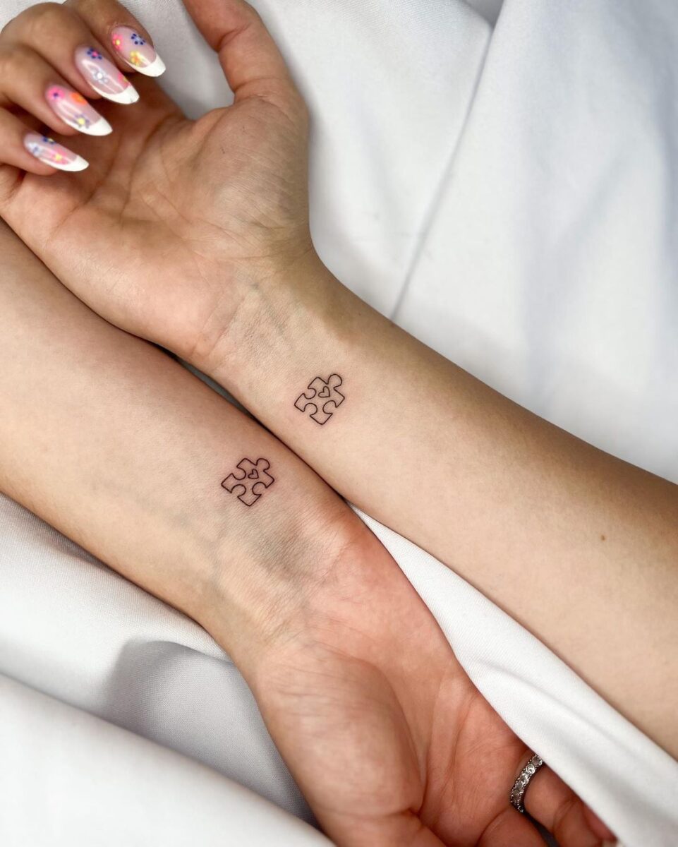 26 Magnificent Matching Tattoos To Say "I Love You" In Ink