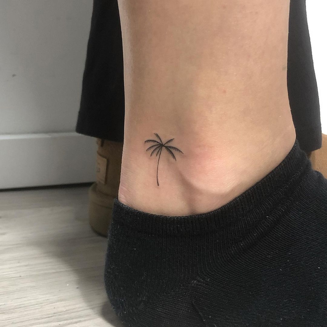 21 Powerful Palm Tree Tattoo Ideas For Lasting Summer Vibes