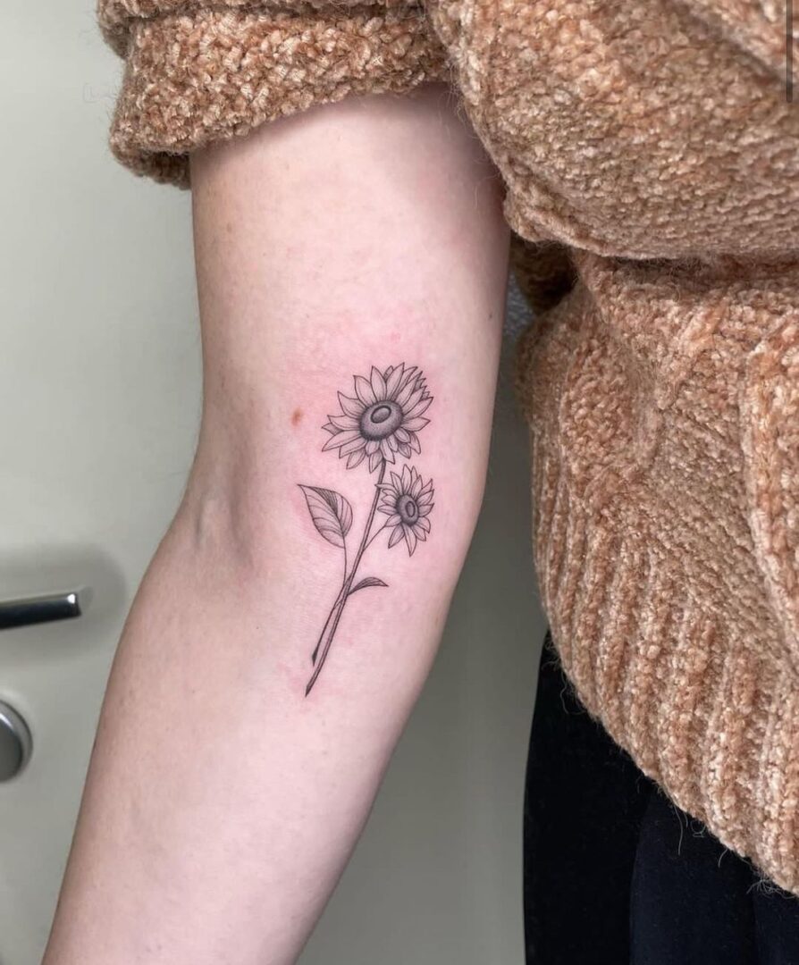 23 Sunflowers Tattoo Ideas That'll Brighten You Up