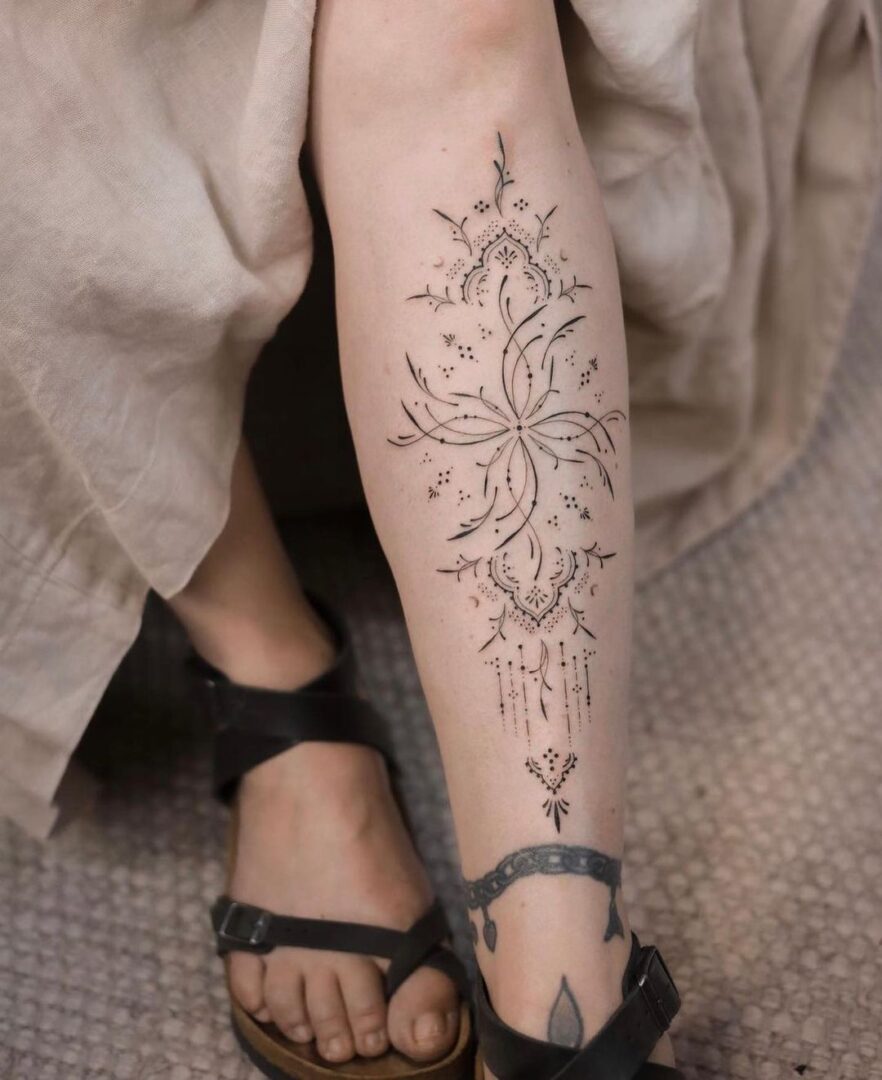 22 Outstanding Ornamental Tattoos You'll Want To Get ASAP