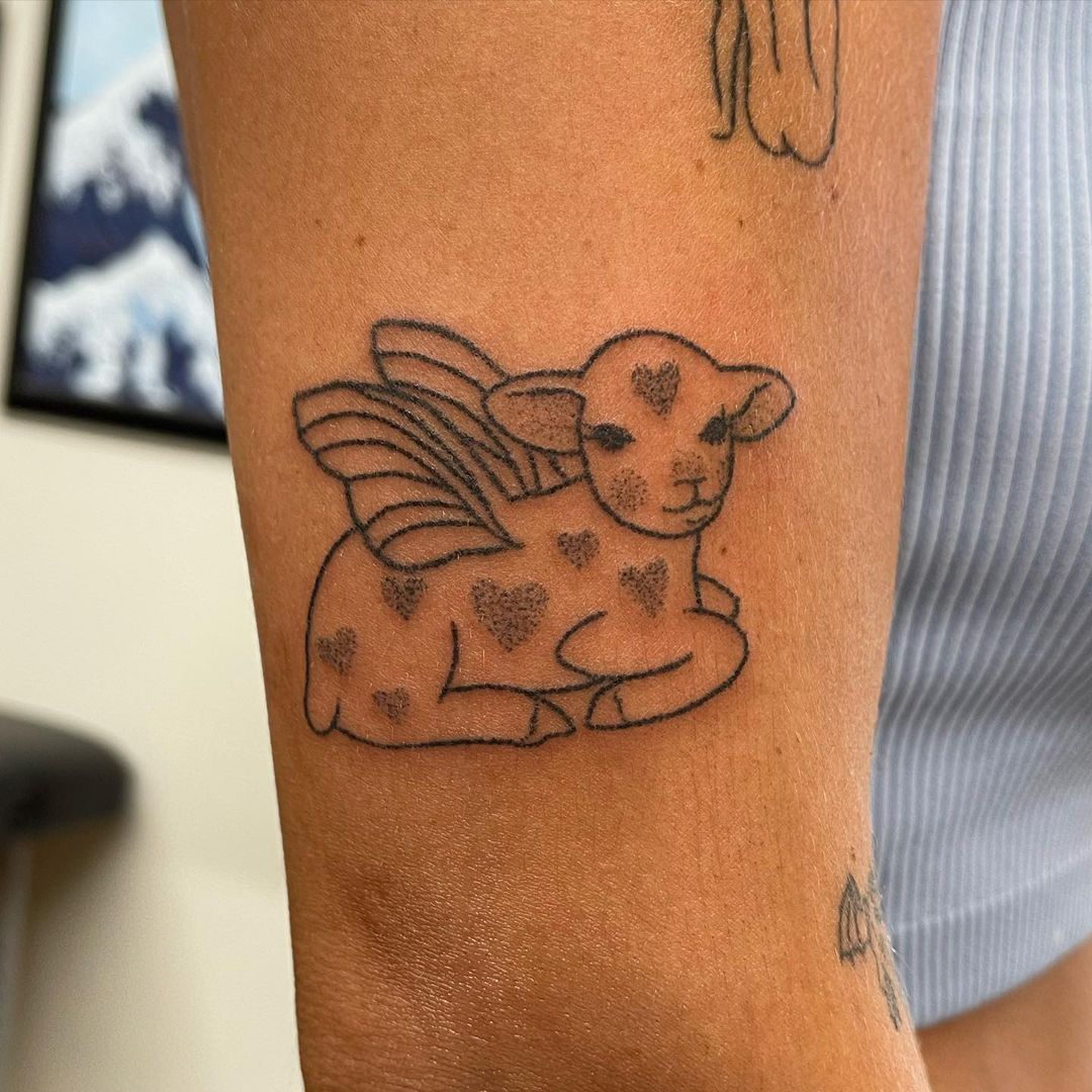 22 Gorgeous Lamb Tattoo Ideas To Symbolize Innocence And Purity