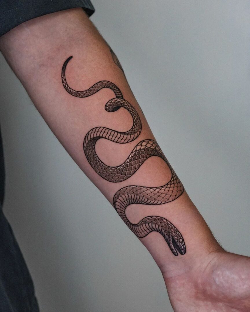 20 Blackwork Tattoo Ideas For A Visually Striking Effect