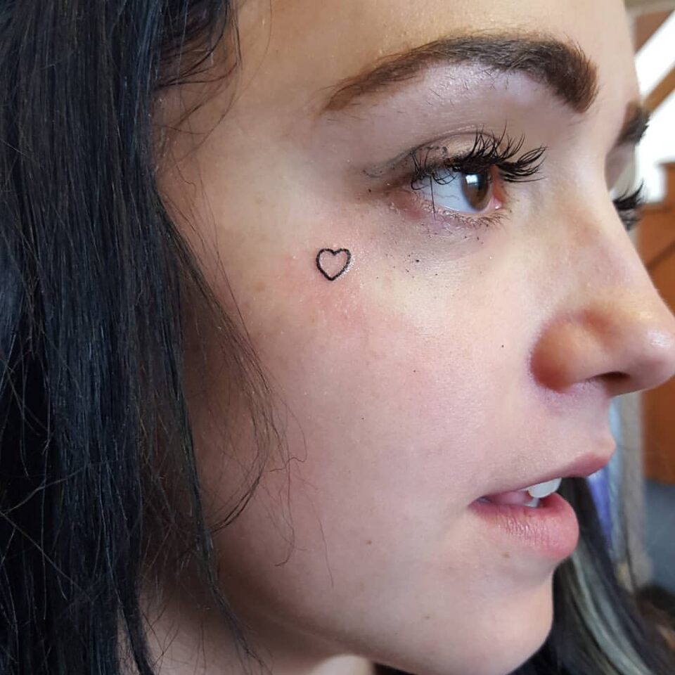 20 Stunning Face Tattoos For Hardcore Tattoo Enthusiasts