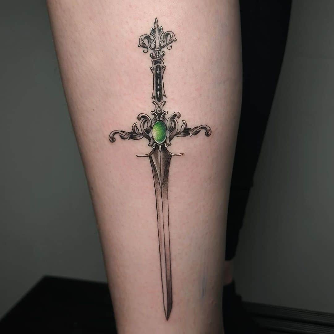 25 Dagger Tattoos That Will Represent Your Virtuous Qualities