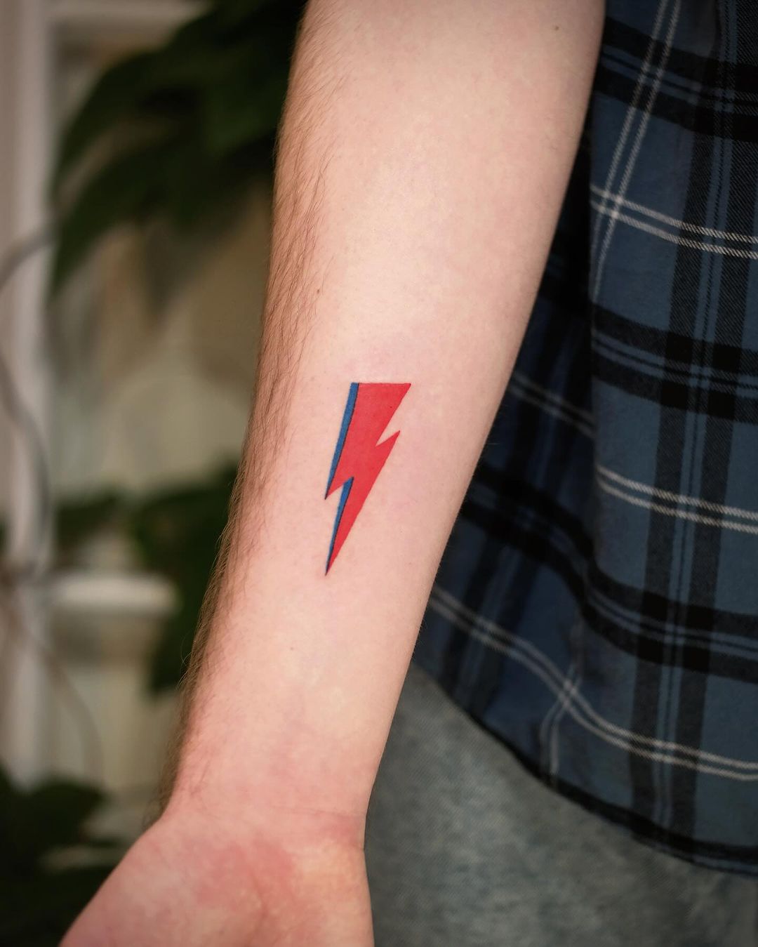 21 Lightning Tattoo Ideas For A Striking Ink