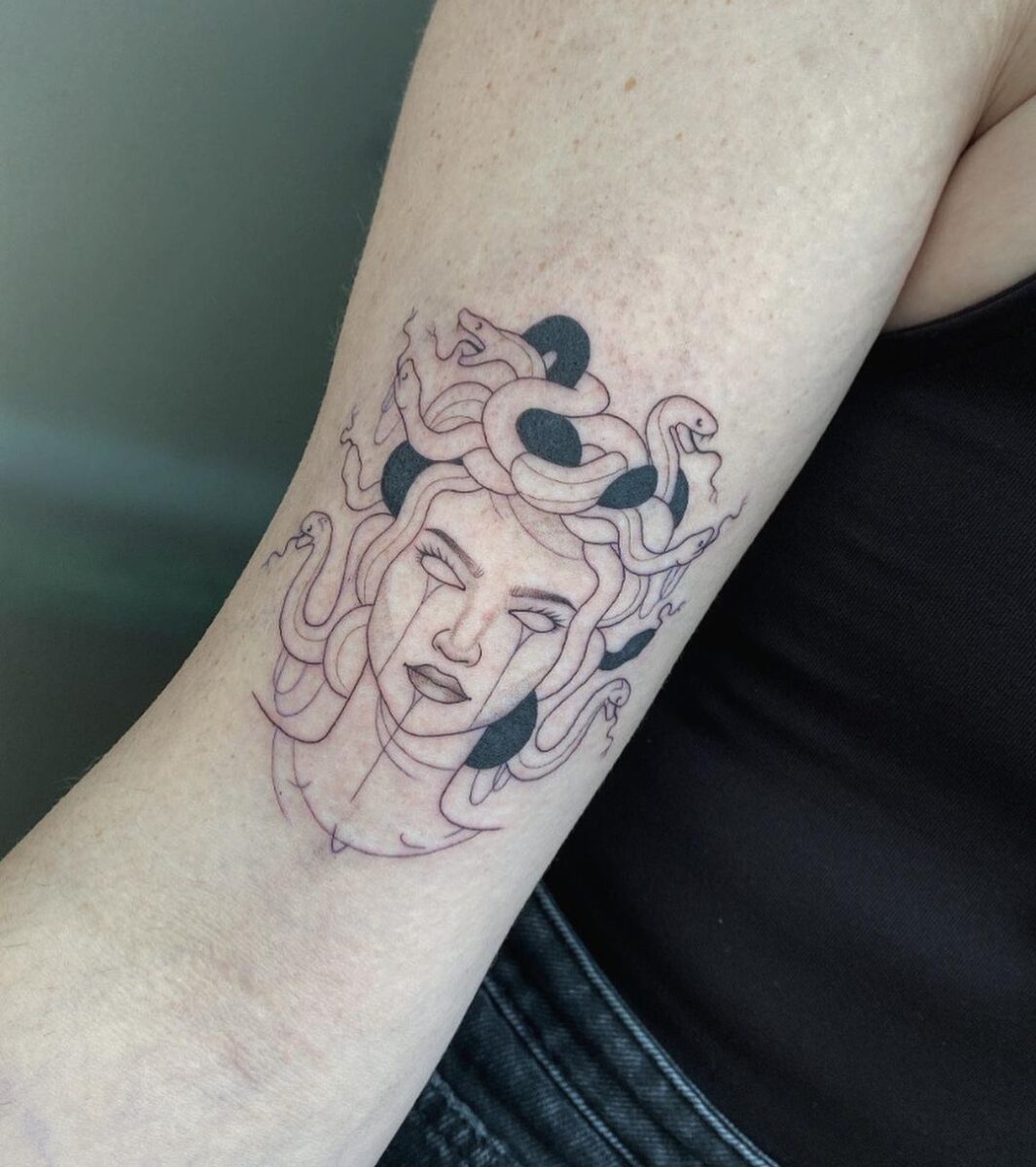 26 Medusa Tattoo Designs That Scream For Female Empowerment