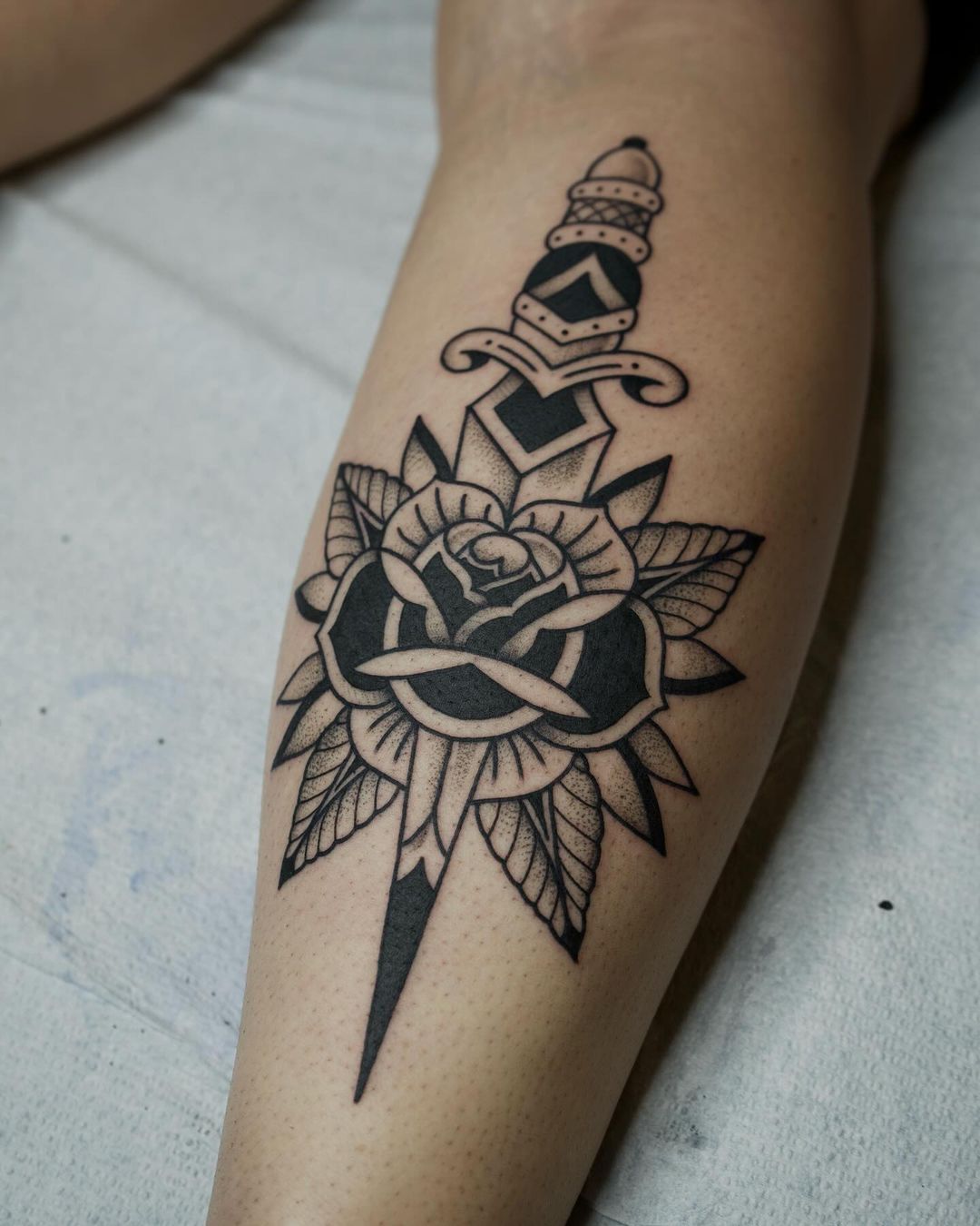 25 Dagger Tattoos That Will Represent Your Virtuous Qualities