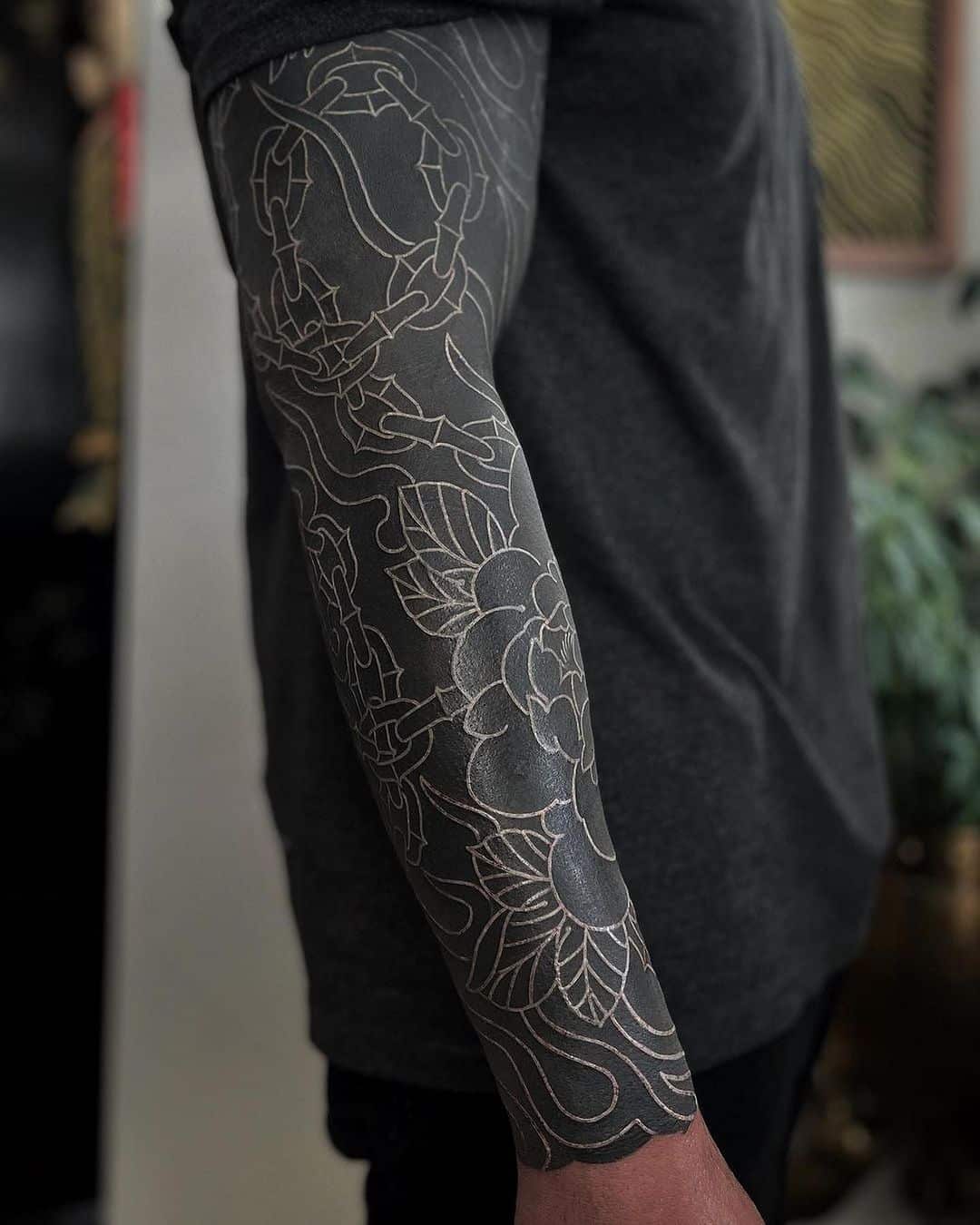 22 Elite Black Sleeve Tattoos To Rock The Macro Ink Trend