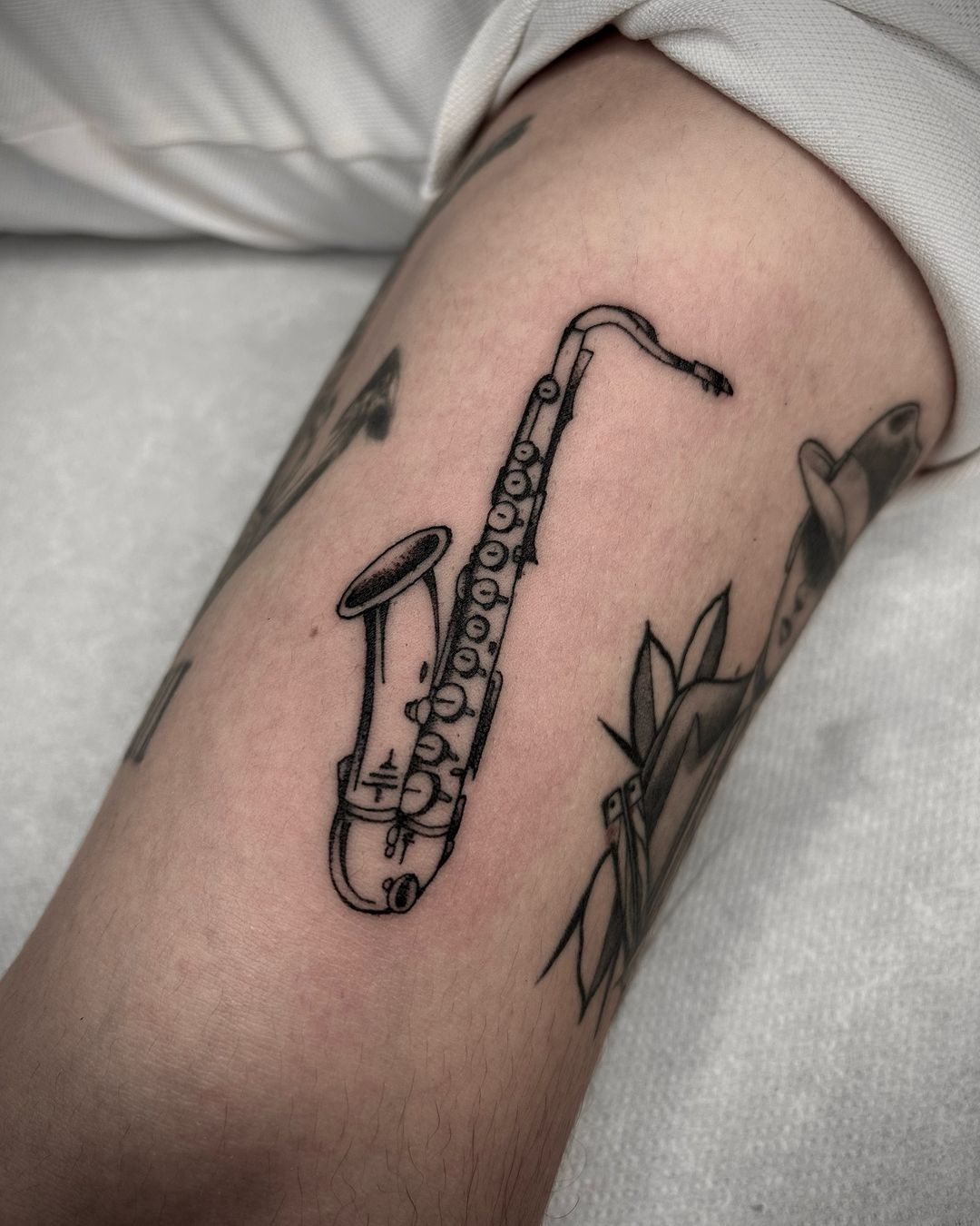 27 Superior Saxophone Tattoos That Hit All The Right Notes