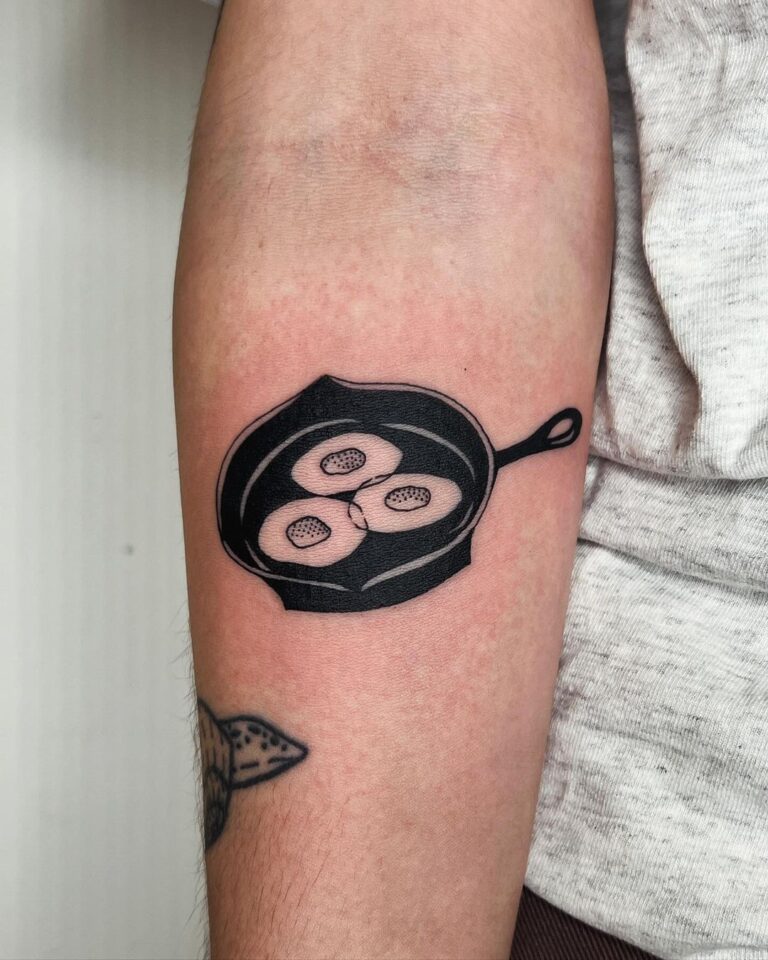23 Exceptional Egg Tattoo Ideas That'll Crack You Up