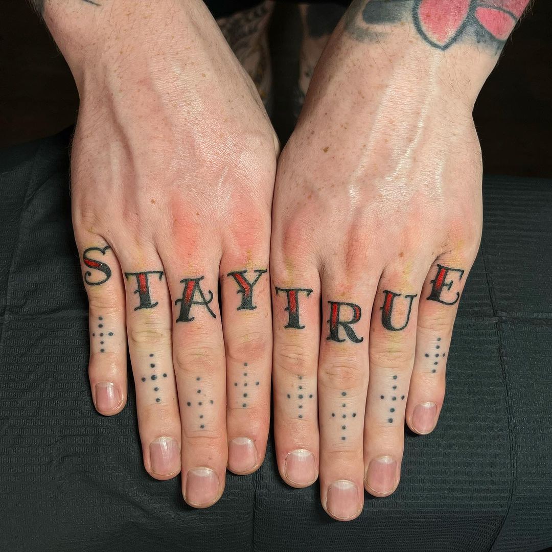 20 Attractive Finger Tattoos With Words For Tales On Skin