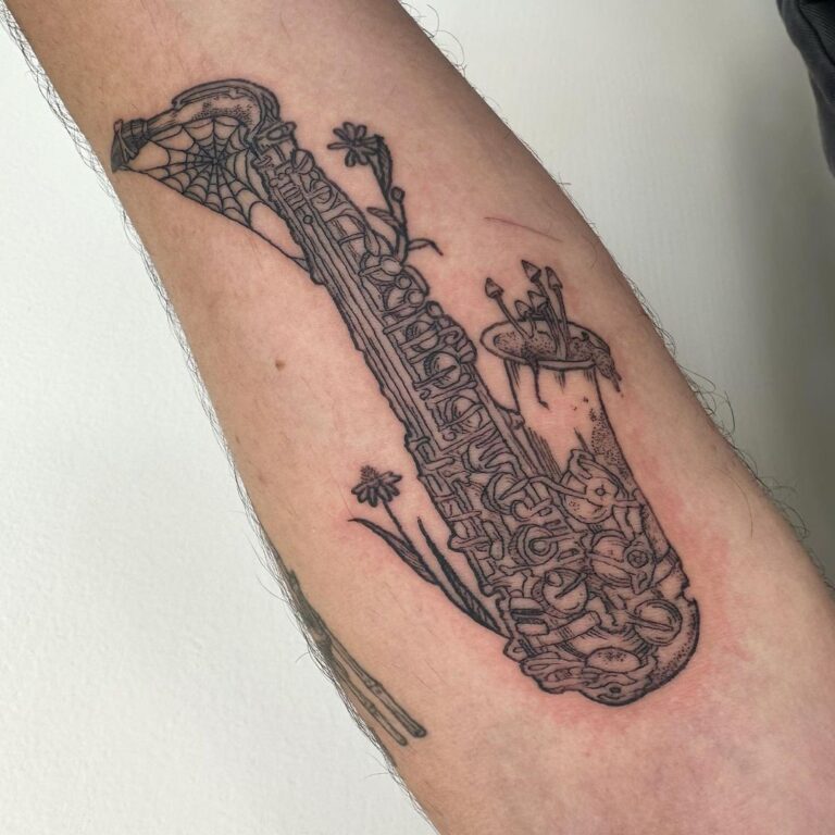 27 Superior Saxophone Tattoos That Hit All The Right Notes
