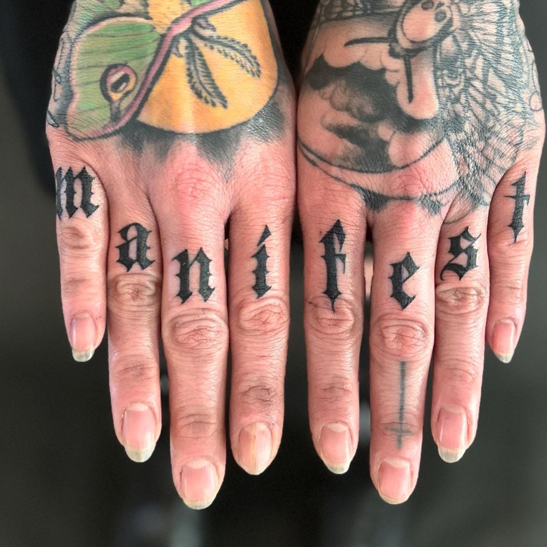 20 Attractive Finger Tattoos With Words For Tales On Skin