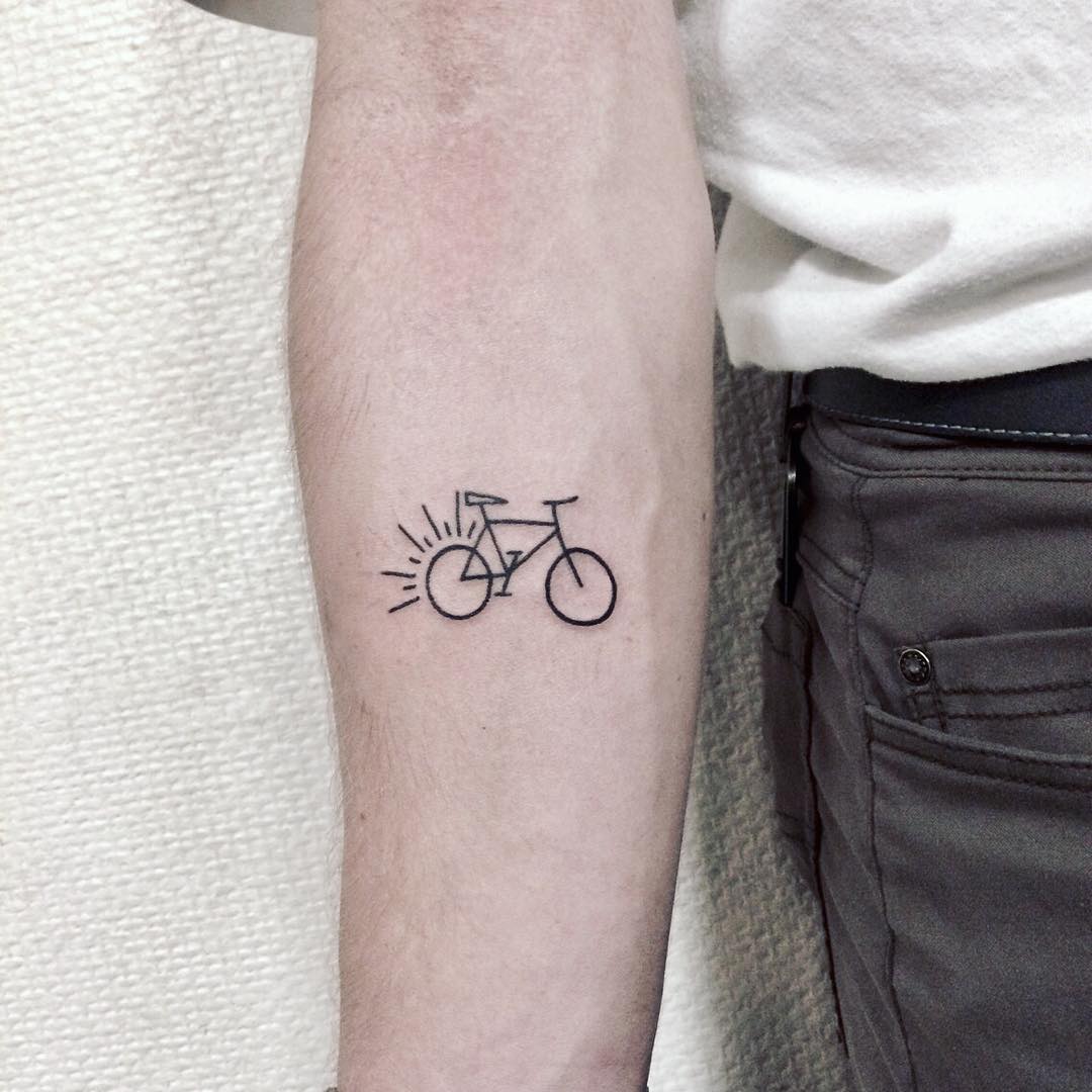 20 Attractive Bicycle Tattoo Ideas For Outdoor Aficionados