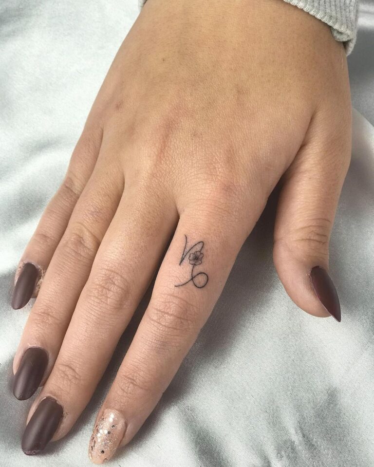 21 Spectacular Capricorn Tattoos For Delicate Dreamers