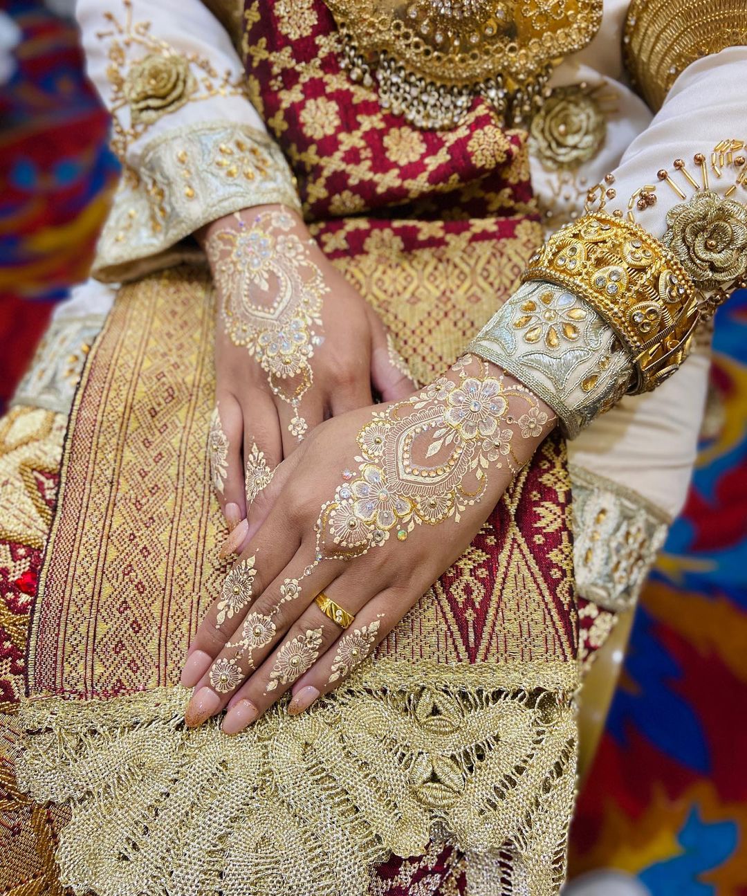 20 Irresistible Henna Tattoo Ideas To Celebrate Your Culture