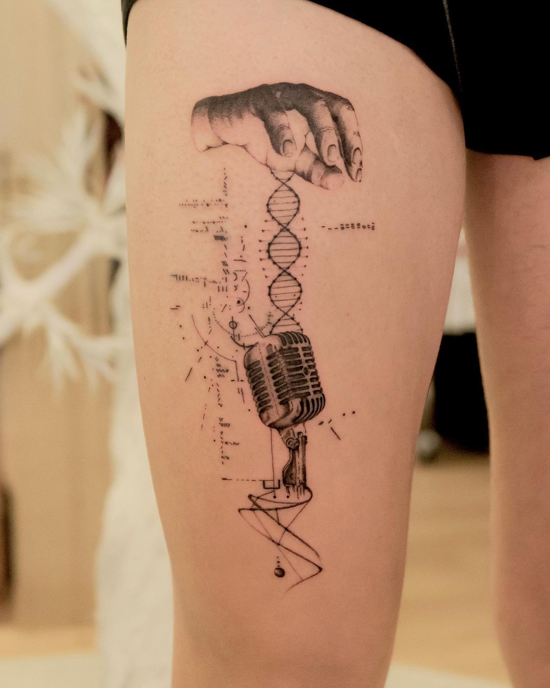 21 Mind-Blowing Music Tattoos That'll Hit The Right Notes