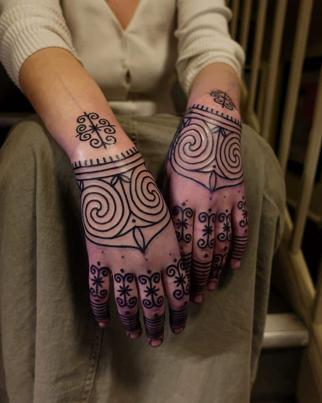 20 Impressive Tribal Tattoo Ideas That Honor Your Identity