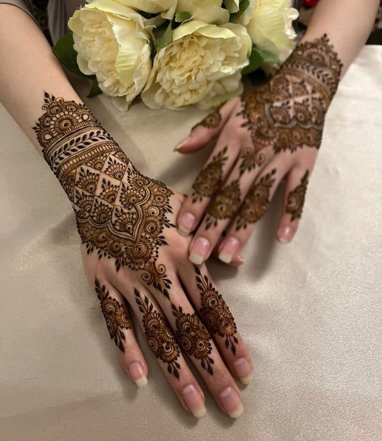 20 Irresistible Henna Tattoo Ideas To Celebrate Your Culture
