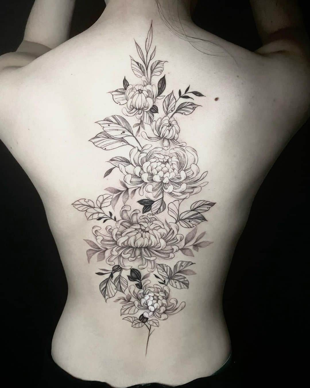 20 Most Beautiful Floral Tattoos That Will Bring You Joy