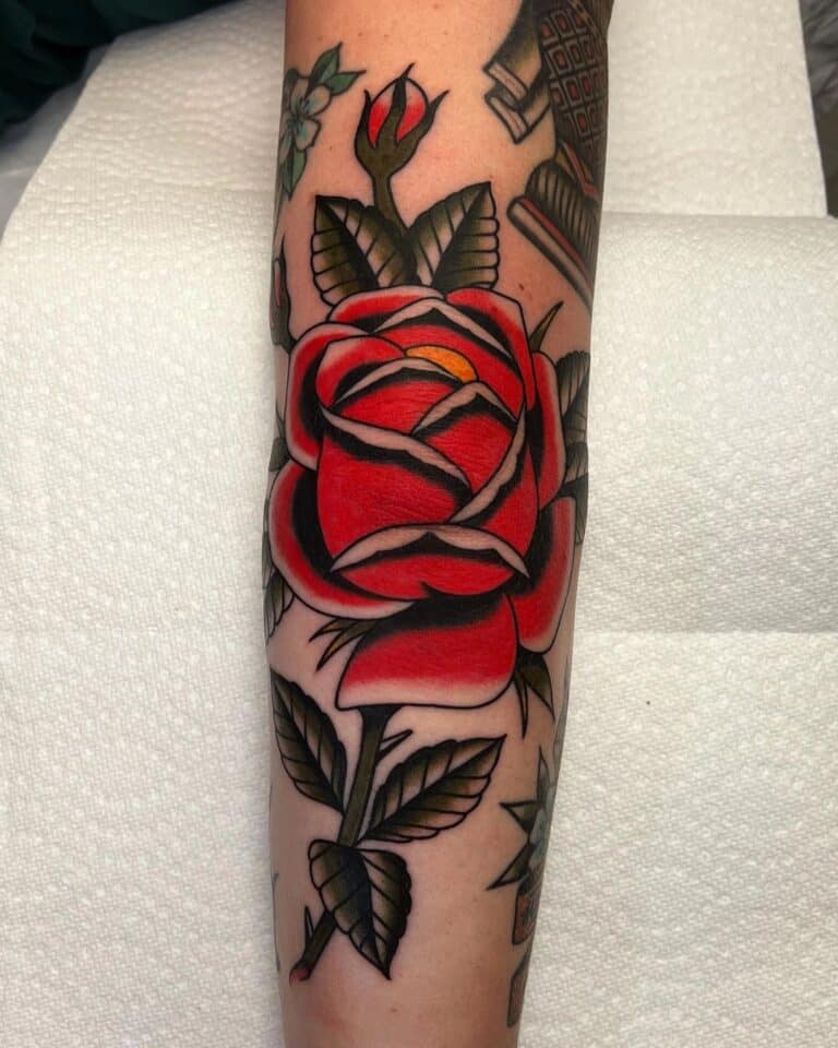 20 Unbeatable Traditional Tattoos That Are Real Classics